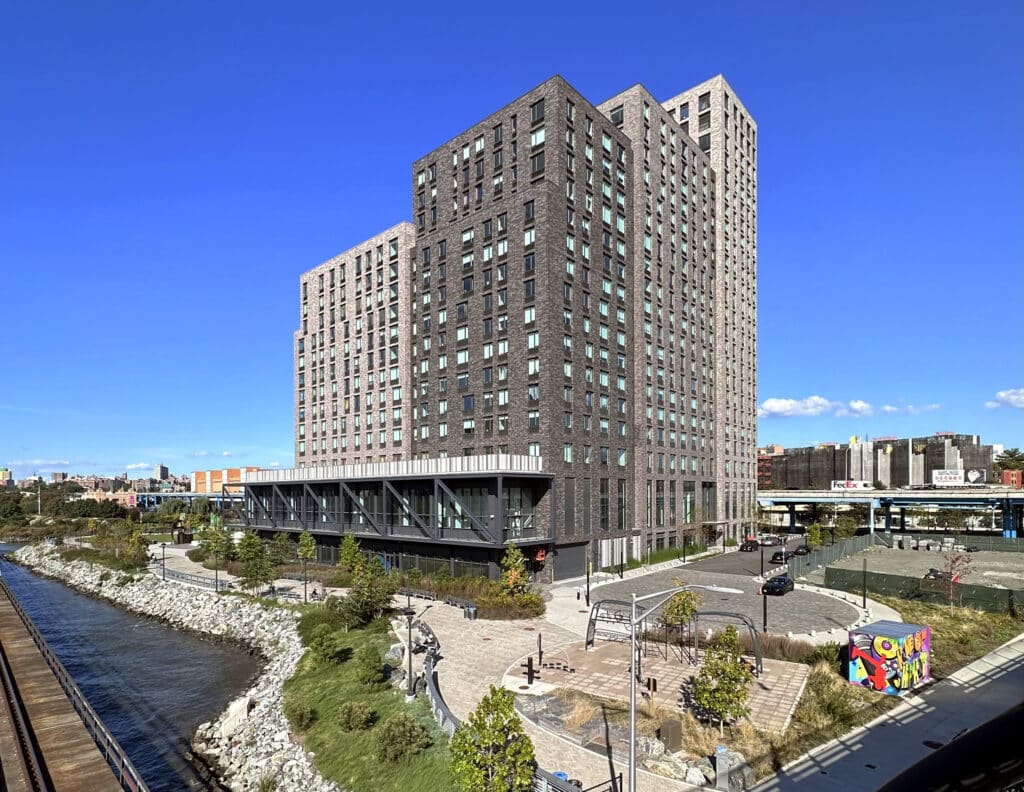 Bronx Point | Projects | UAG